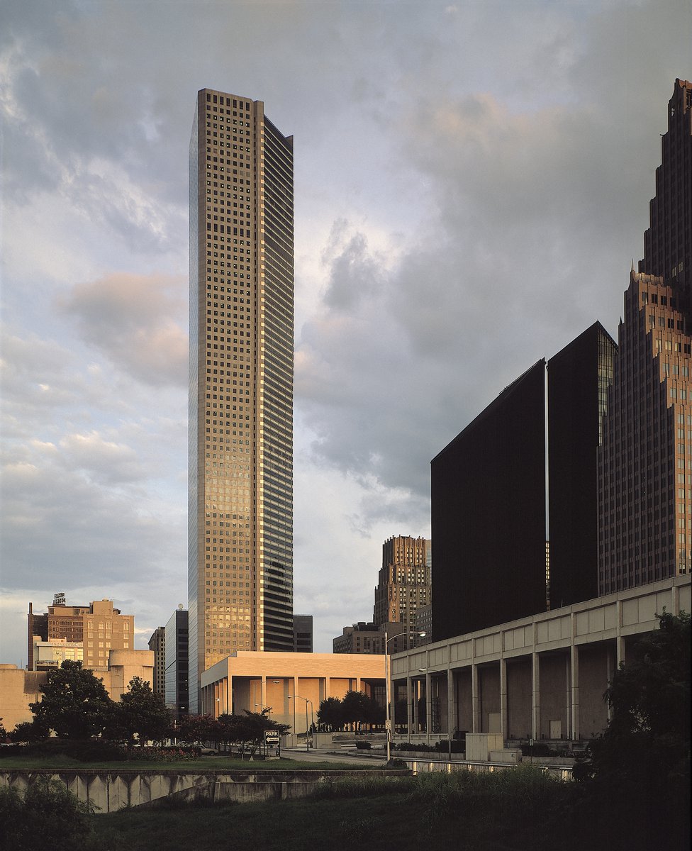 JPMorgan Chase Tower (formerly Texas Commerce Tower) | Pei Cobb Freed ...