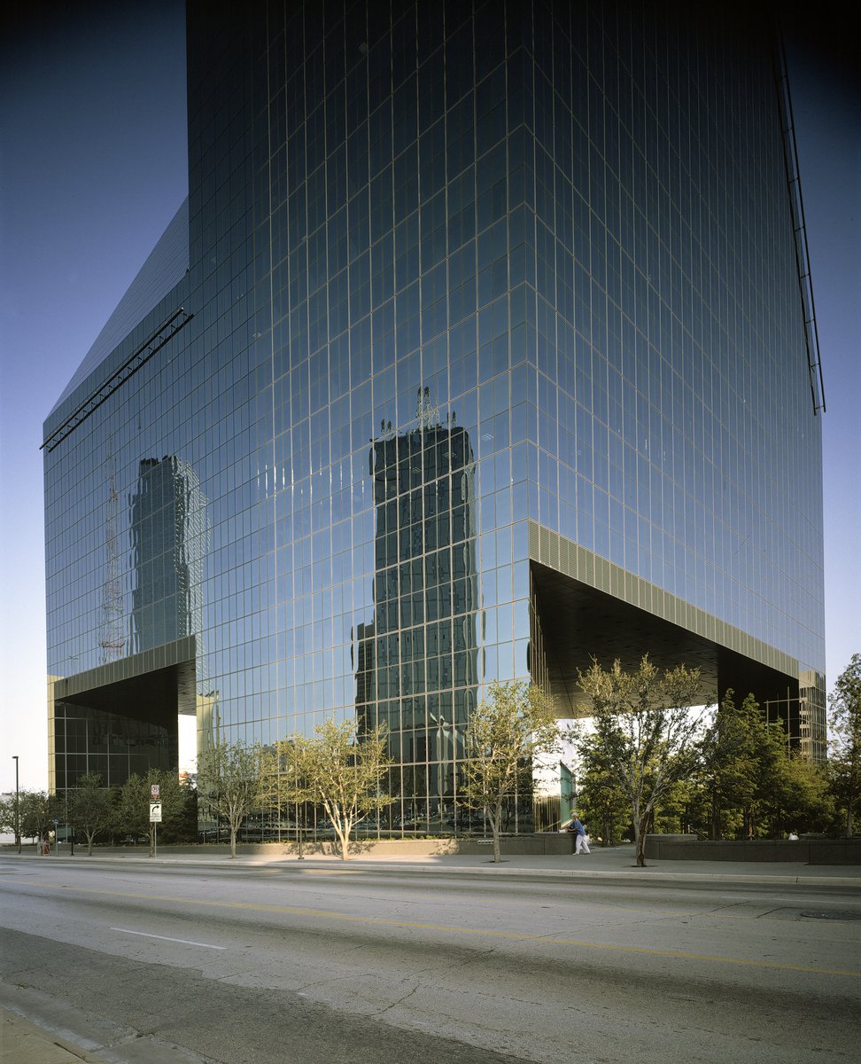 Fountain Place (originally Allied Bank Tower) | Pei Cobb Freed & Partners